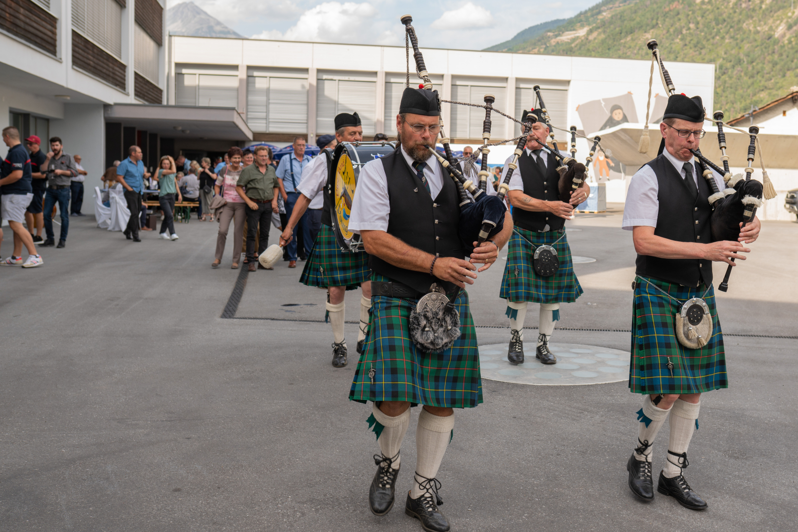 Hochzeit Stalden | Pipe Band Young Rhone